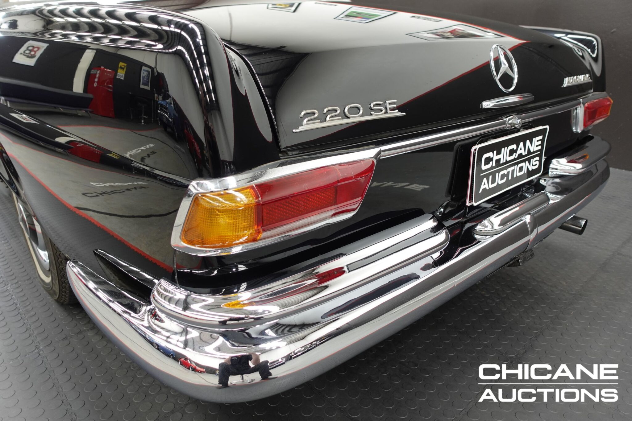 Mercedes-Benz 220SE Coupe: A Timeless Marvel of Elegance and ...