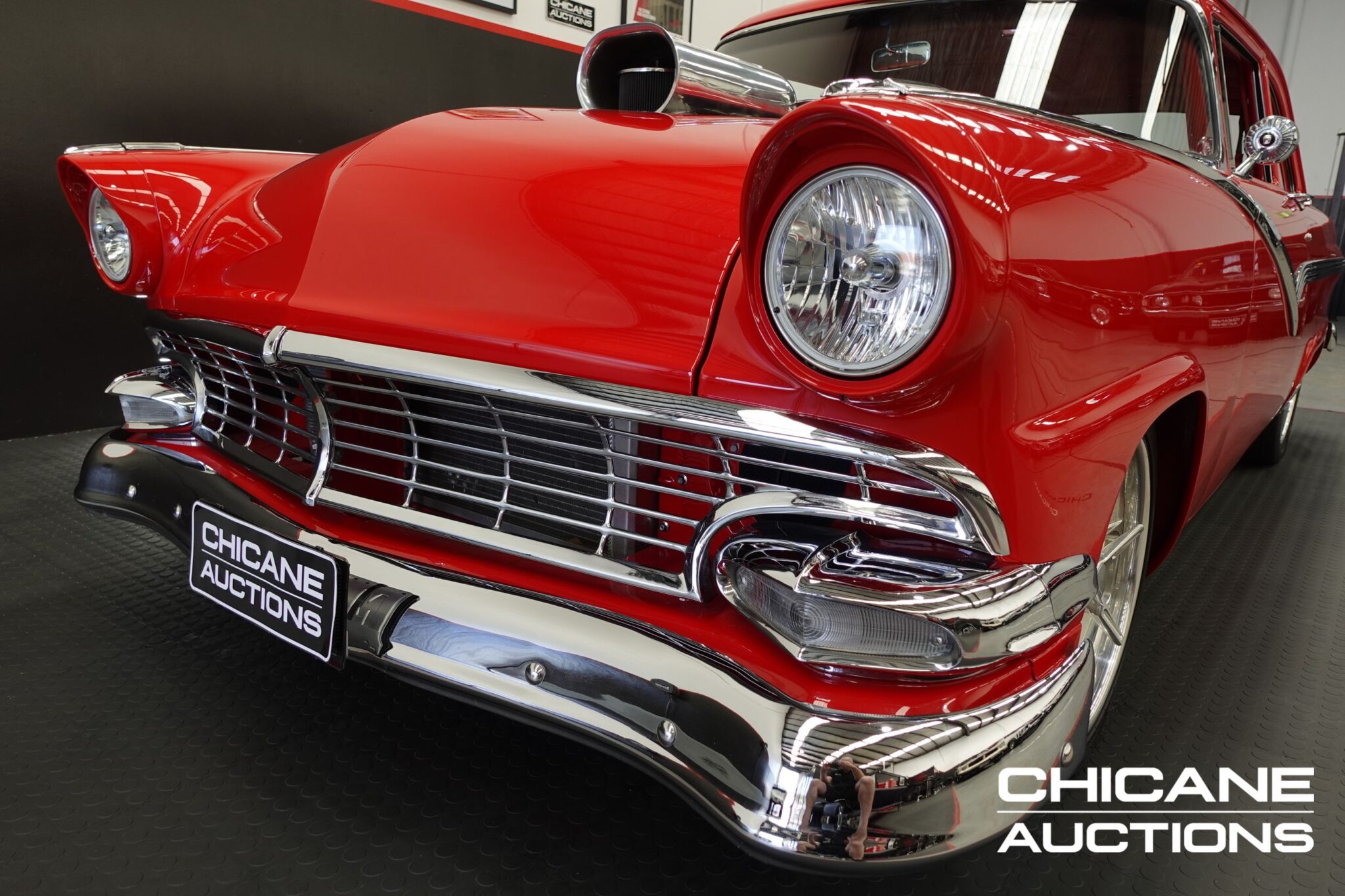 1956 Ford Customline 2 Door - LOT 1100 - CHICANE AUCTIONS