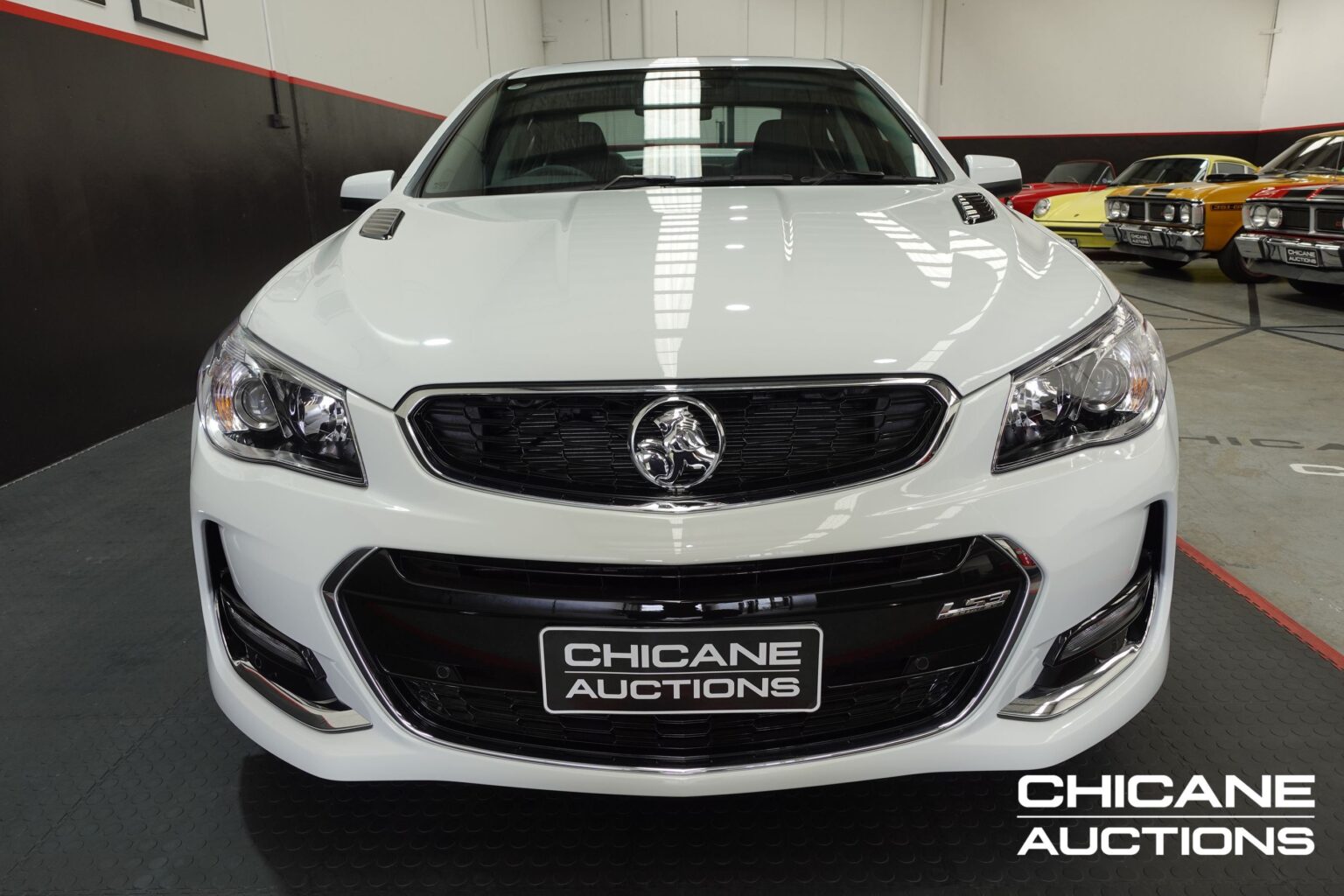 2016 HOLDEN COMMODORE VF2 SS V REDLINE - 1108 - CHICANE AUCTIONS
