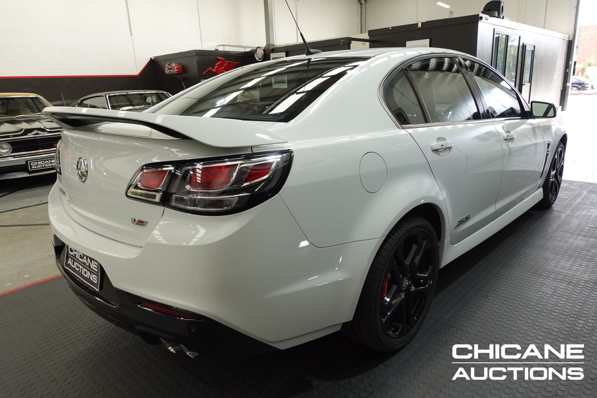 2016 HOLDEN COMMODORE VF2 SS V REDLINE - 1108 - CHICANE AUCTIONS