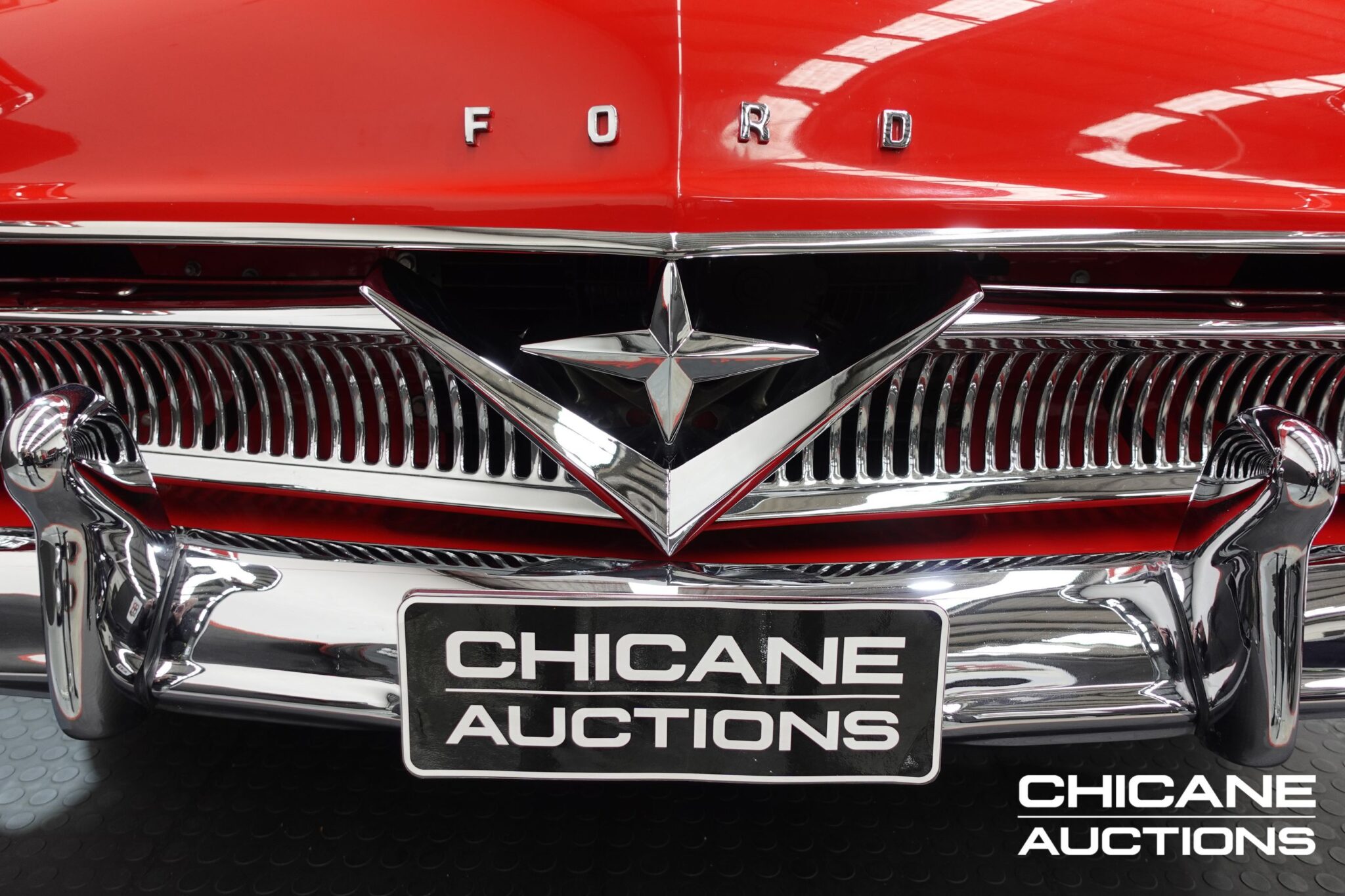 1958 FORD CUSTOMLINE - 1116 - CHICANE AUCTIONS