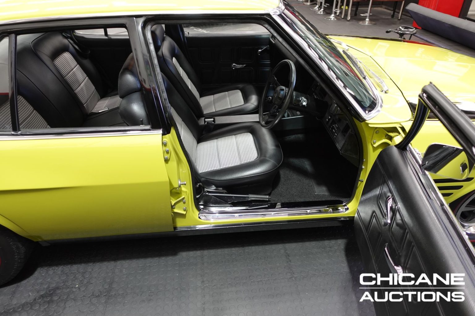 1972 HOLDEN HQ SS - 1130 - CHICANE AUCTIONS
