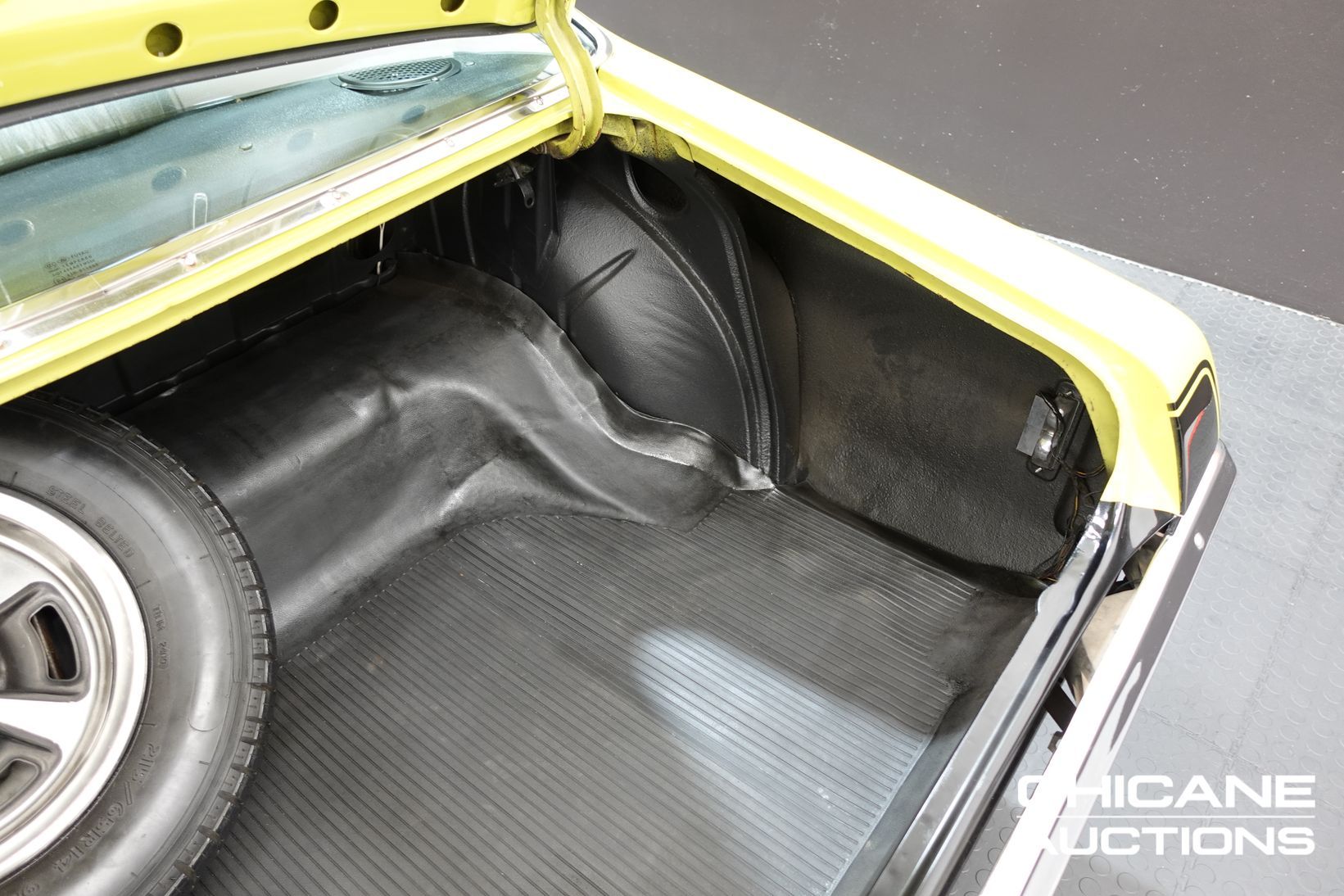 1972 HOLDEN HQ SS - CHICANE AUCTIONS