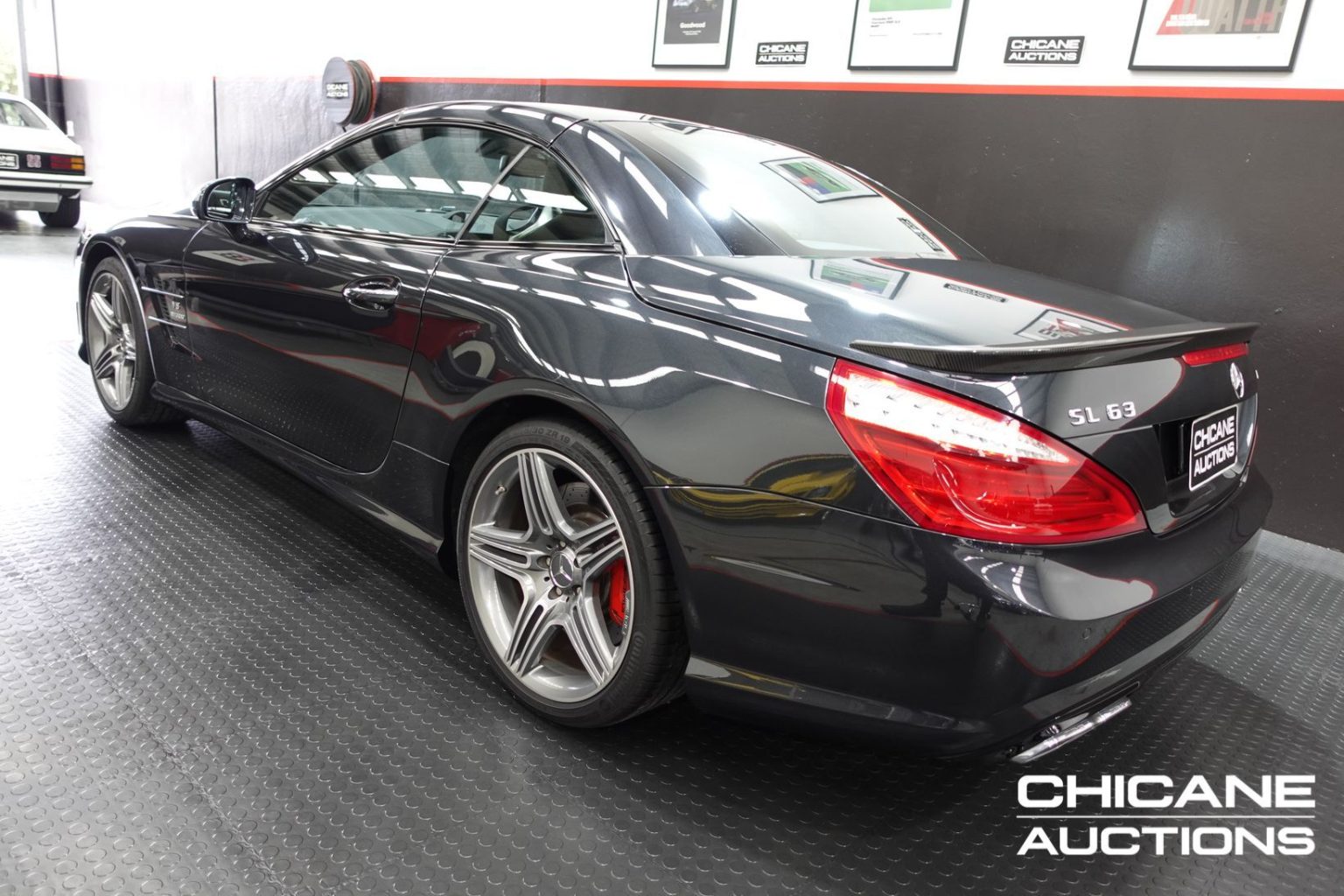 2012 MERCEDES BENZ SL63 AMG - 1136 - CHICANE AUCTIONS