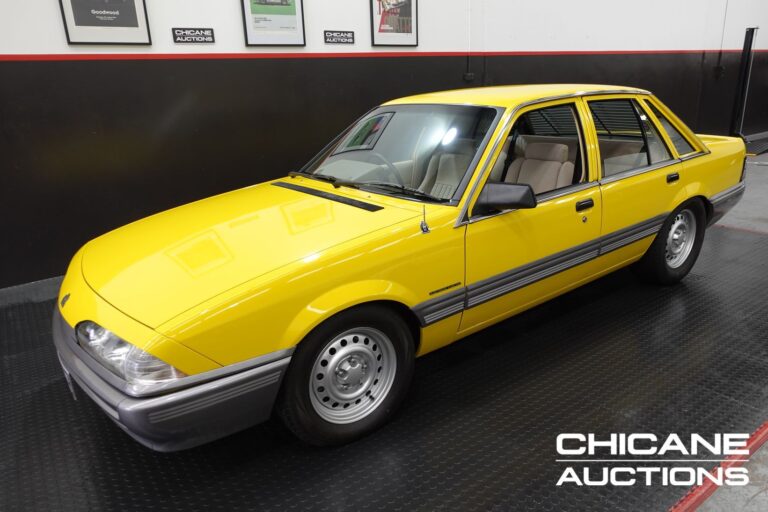 1986 HOLDEN COMMODORE VL TURBO - 1158 - CHICANE AUCTIONS