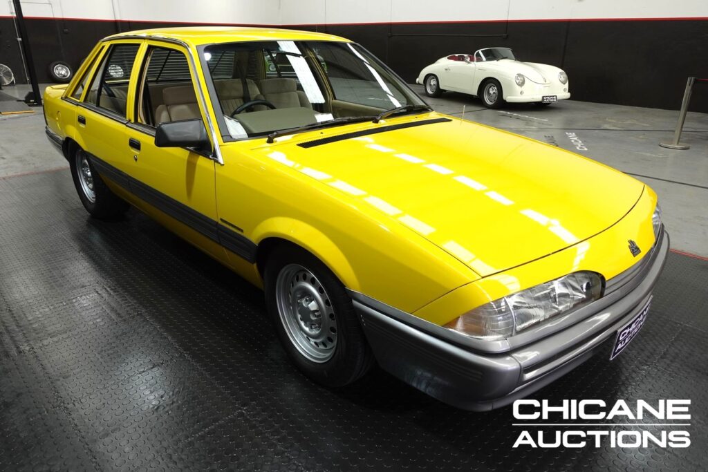 1986 HOLDEN COMMODORE VL TURBO - 1158 - CHICANE AUCTIONS