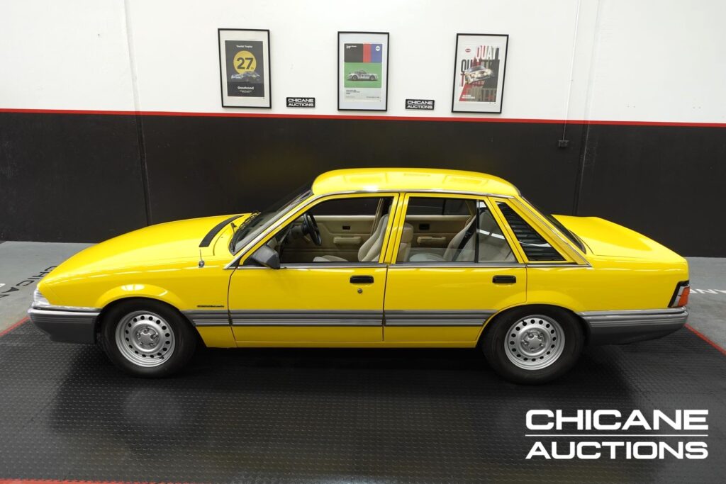 1986 HOLDEN COMMODORE VL TURBO - 1158 - CHICANE AUCTIONS