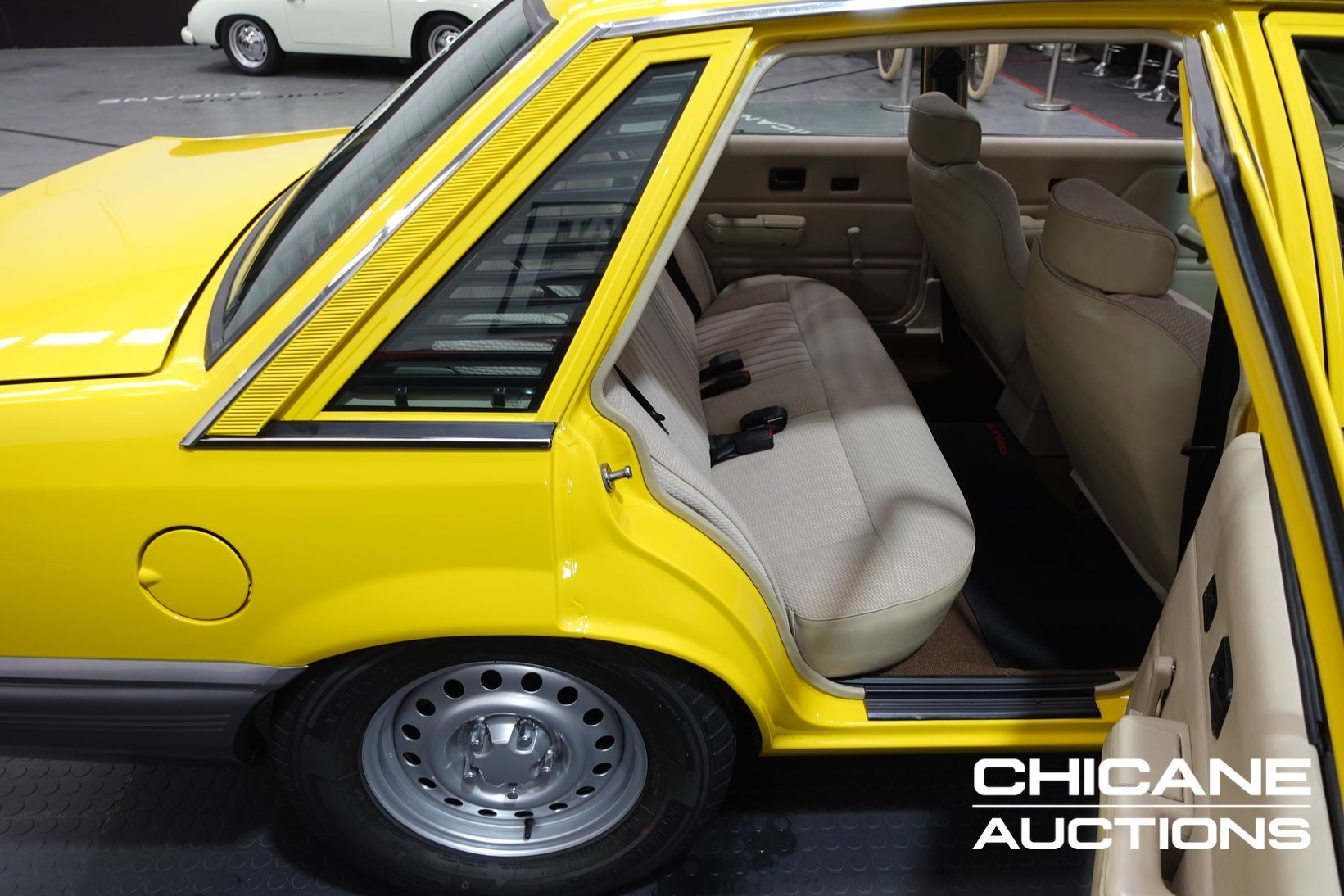 1986 HOLDEN COMMODORE VL SL TURBO - CHICANE AUCTIONS