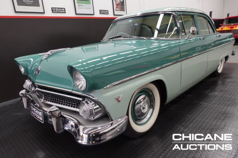 1955 FORD CUSTOMLINE - 1168 - CHICANE AUCTIONS