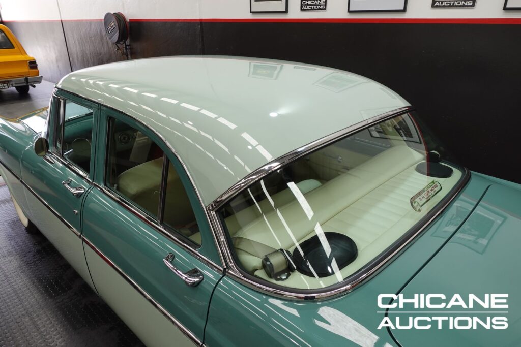 1955 FORD CUSTOMLINE - 1168 - CHICANE AUCTIONS